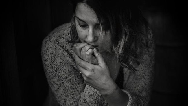 Tanda Kamu Gampang 'Baper' dan Cara Mengatasinya