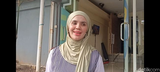 Klarifikasi Aldila soal Alasan Gugat Cerai Indra Bekti & Fakta Donasi ... Klarifikasi Aldila soal Alasan Gugat Cerai Indra Bekti & Fakta Donasi ...