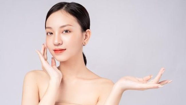 Lakukan 8 Cara Mudah Ini untuk Dapatkan Tampilan Wajah Glass Skin ala ...