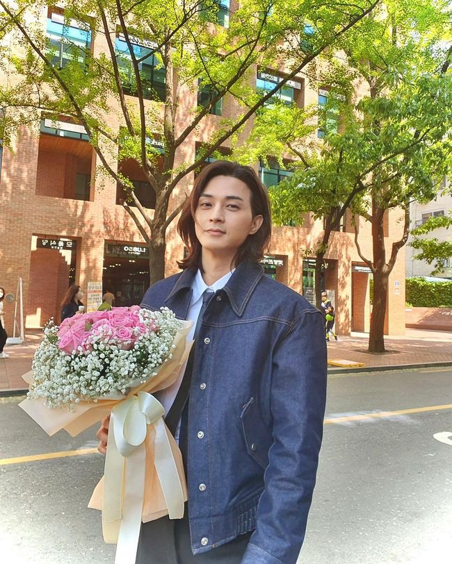 5 Fakta Menarik Aktor Tampan Kim Ji Hoon, Awet Muda & Bugar di Usia 41 ...