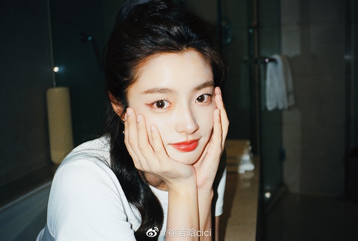 7 Potret Memesona Xu Ruo Han, Lawan Main Jerry Yan di Drama China The ...