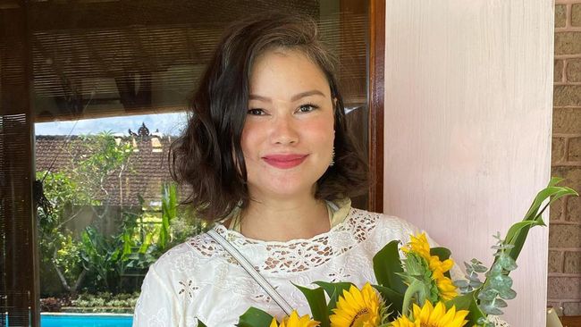 Kisah Eks Supermodel Tracy Trinita Jadi Pendeta, Akui Ada Mukjizat di ...