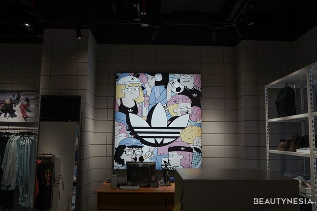Kolaborasi Apik Adidas dan Mindblowon dalam Re-Opening Store Terbaru