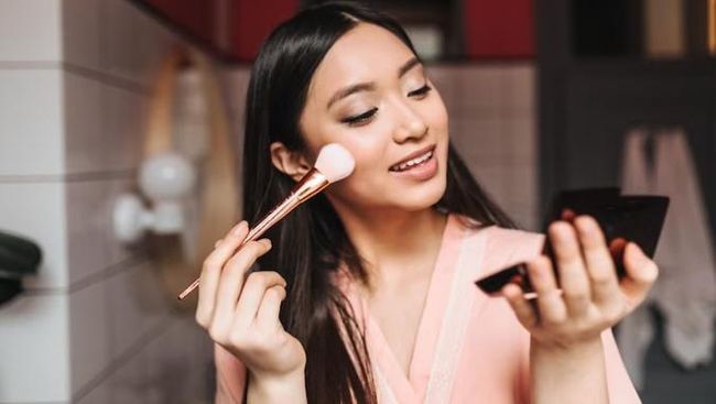 10 Rekomendasi Go-To Makeup Products di Bawah Rp100 Ribu, Murah dan ...