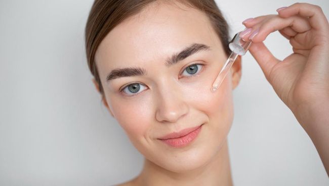 Glowing Nggak Harus Mahal, Ini Rekomendasi Serum yang Bikin Wajah Cerah ...