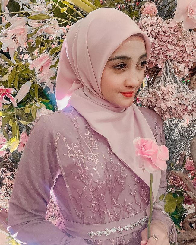 Bikin Merinding! Penty Nur Afiani Artis Laga Bongkar Alasan Kini Berhijab