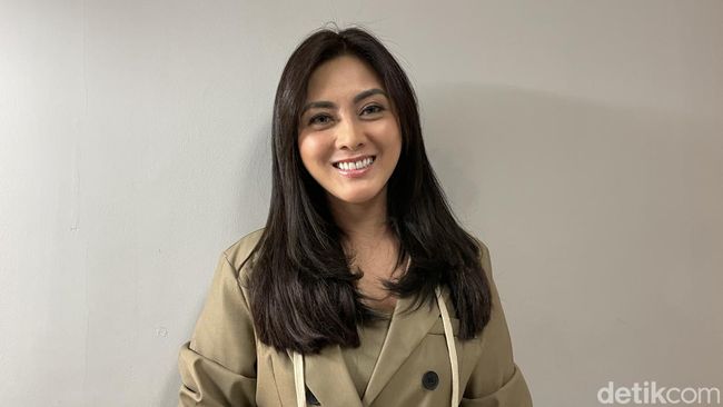 Ingin Jadi Pribadi Lebih Kuat, Dhena Devanka Putuskan untuk Berhijab