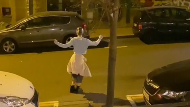 Seram, Video Dancing Lady Serbia Viral di TikTok