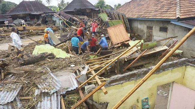 Dampak Banjir Bandang di Lahat Sumatera Selatan - Passiontoprofit Dampak Banjir Bandang di Lahat Sumatera Selatan - Passiontoprofit
