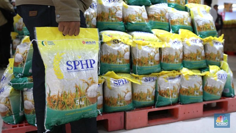 CT-Buwas Duet Jual Beras Murah di Transmart