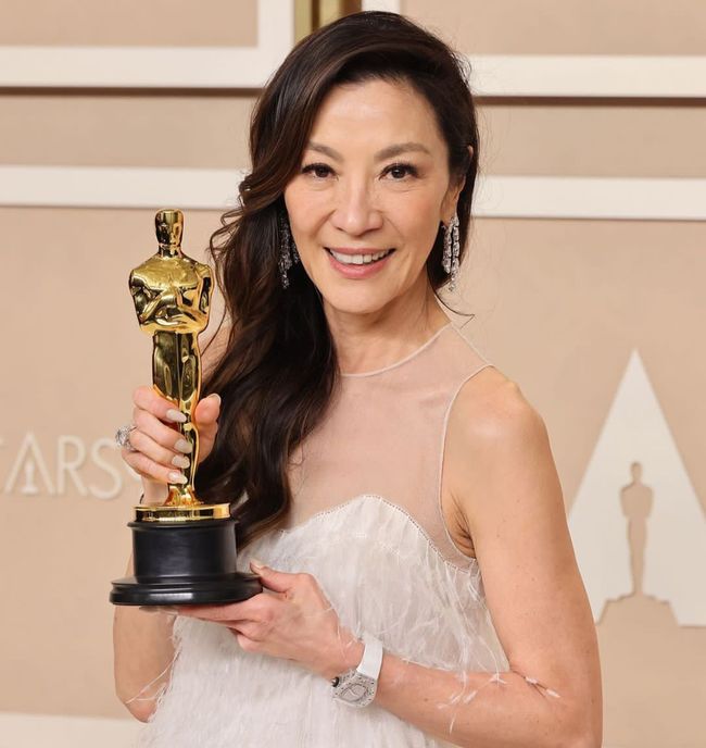 Salut, 6 Selebritas Asal Asia Ini Sukses Raih Penghargaan Bergengsi di ...
