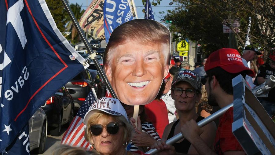 'Perang Saudara' Amerika Dimulai, Pendukung Trump Pecah