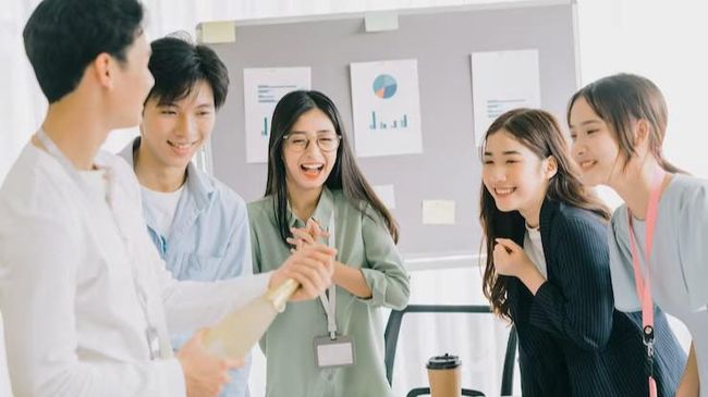 Baru Pindah Kantor? 6 Trik Ini Bantu Kamu Cepat Beradaptasi di Lingkungan Kerja Baru