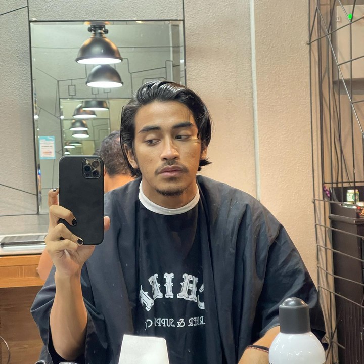 5 Potret Abidzar Anak Mendiang Uje Usai Potong Rambut, Gantengnya ...