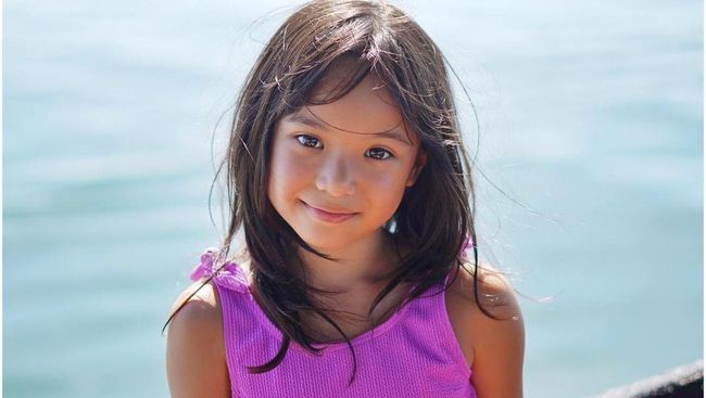 7 Potret Gempi Liburan di Bali, Dipuji Makin Cantik dengan Kulit Tanned - Foto 1