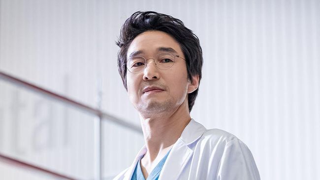 Sudah Berkarier Lebih dari 32 Tahun! Kenalan dengan Han Suk Kyu ...