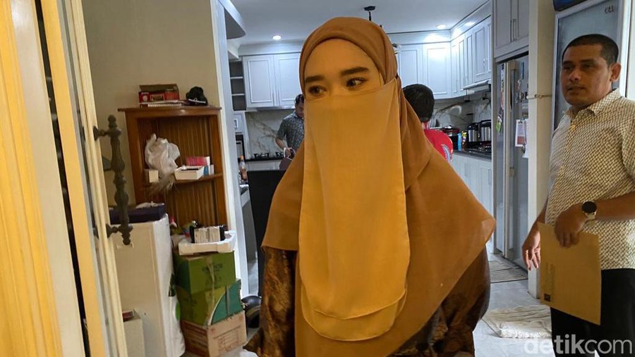 Disorot gegara Minta Maaf pada Tenri Anisa, Inara Rusli: Dijebak Disorot gegara Minta Maaf pada Tenri Anisa, Inara Rusli: Dijebak