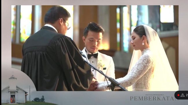 Sah Jadi Suami Istri, 7 Potret Pemberkatan Nikah Jessica Mila dan Yakup Hasibuan