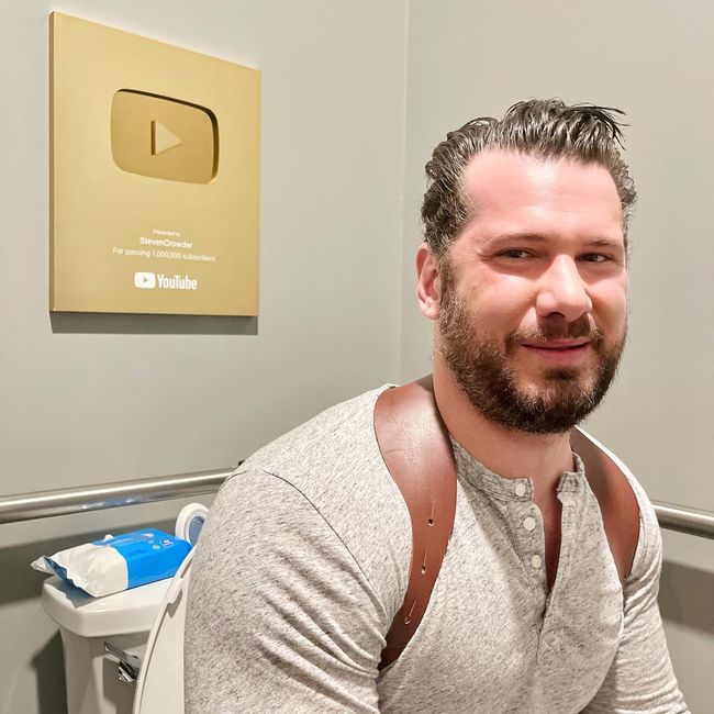 5 Fakta Influencer Steven Crowder yang Diduga Caci Maki Istri Hamil 8 Bulan