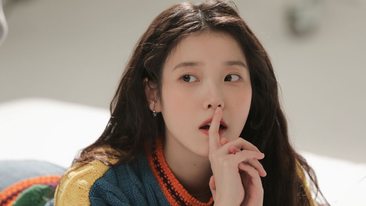 IU-NewJeans Dilaporkan ke CIA Imbas Dukung Pemakzulan Presiden Yoon