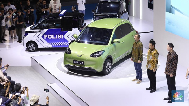 Wuling Bikin Gebrakan, Mobil Listrik Bingo 1 Kali Cas 400 Km - Foto 4