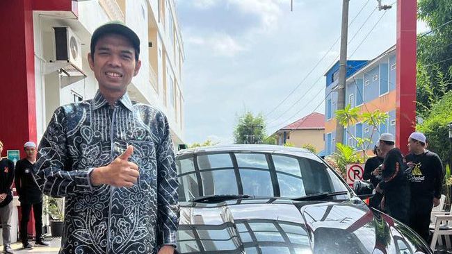7 Tarif Ceramah Ustaz di Indonesia, UAS hingga Ustaz Solmed 7 Tarif Ceramah Ustaz di Indonesia, UAS hingga Ustaz Solmed