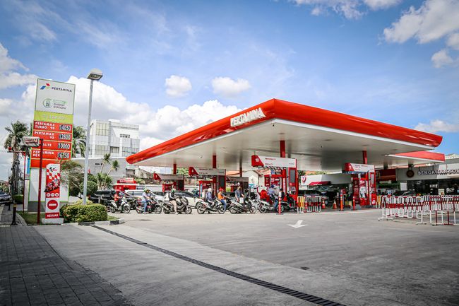 Harga BBM Resmi Turun Per 1 Oktober, Pertamina Beberkan Pemicunya