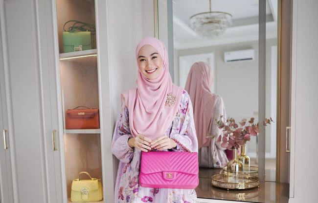 Inspirasi Gaya Hijab Syar'i ala Selebgram Indonesia, Kekinian dan Modis!