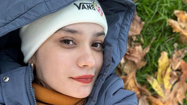 Lepas Hijab Saat Live TikTok, Putri Anne Diserbu Netizen Lepas Hijab Saat Live TikTok, Putri Anne Diserbu Netizen