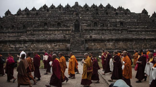 Warga dari Penjuru Dunia Ramai-Ramai Belajar di Kampus RI Ini