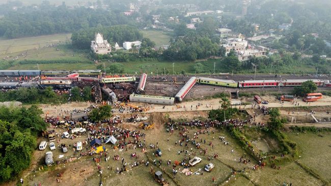 3 Pejabat Kereta Api India Ditangkap usai Kecelakaan Tewaskan 275 Jiwa