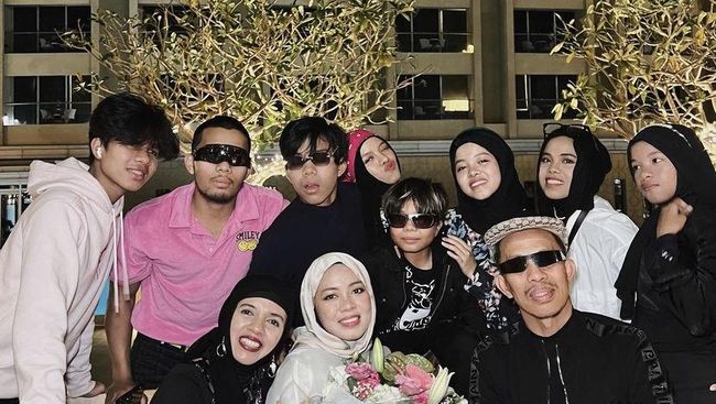 Geni Faruq membantah rumor bahwa keluarga Gen Halilintar sering ke luar ...