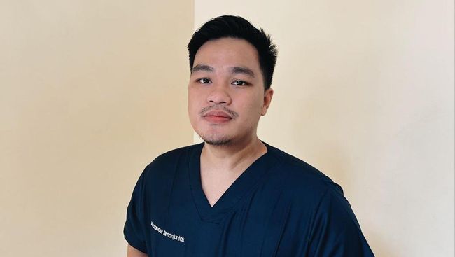 Kisah Unik Alex Simanjuntak, Calon Dokter yang Cuti Koas untuk Review ...