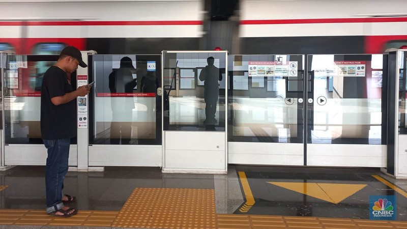 Kereta LRT di Jakarta Sepi, Begini Penampakannya - Foto 3