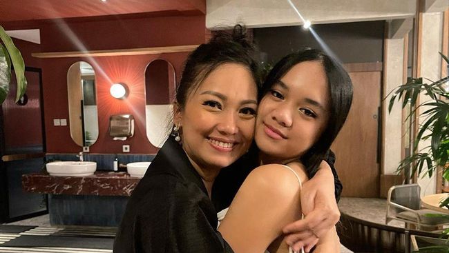 7 Potret Ultah ke-14 Neona, Putri Nola B3 yang Semakin Cantik dan ... 7 Potret Ultah ke-14 Neona, Putri Nola B3 yang Semakin Cantik dan ...