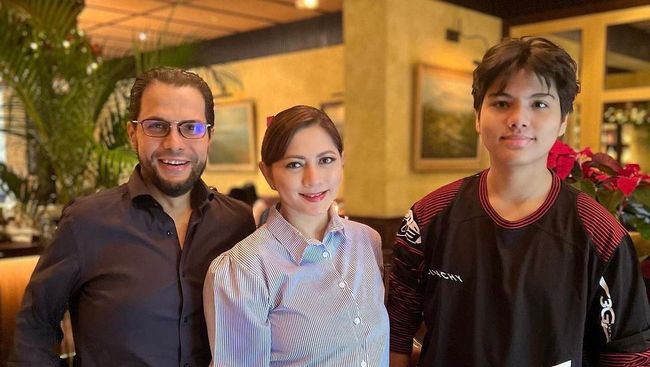 5 Potret Anak Laki-Laki Cut Keke yang Jarang Tersorot, Dipuji Mirip ...