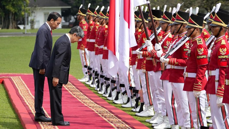 Potret Kemesraan Jokowi & Kaisar Jepang Naruhito di Bogor - Foto 2