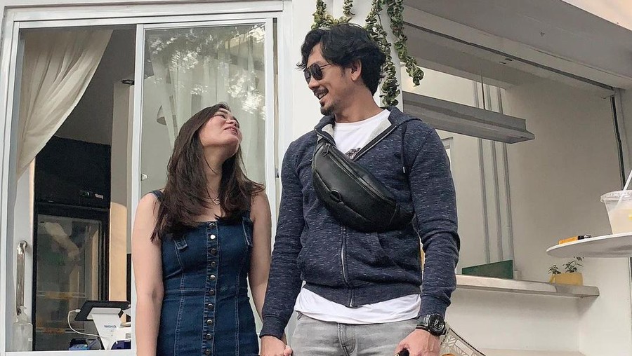 Tersipu Malu, Olivia Allan Ungkap Sisi Seksi Denny Sumargo