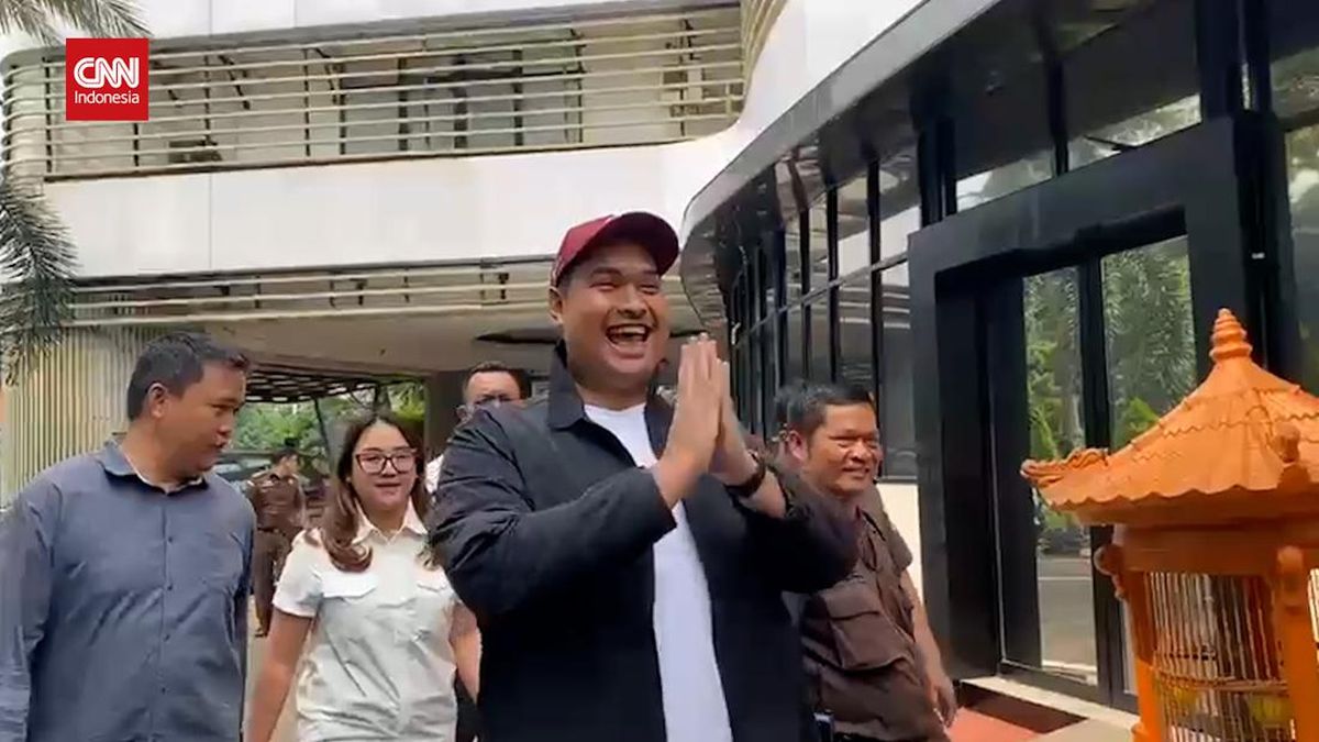 VIDEO: Momen Dito Ariotedjo Penuhi Panggilan Terkait Kasus Menara BTS