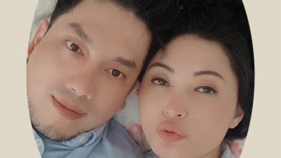 Della Puspita hapus foto suami di Instagram Della Puspita hapus foto suami di Instagram