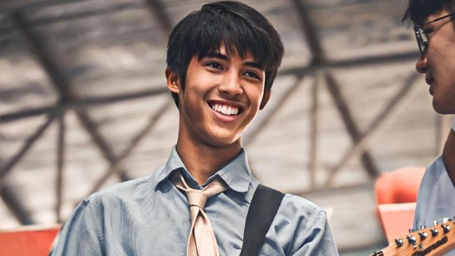 7 Potret Putra Once Mekel, Sudah SMA dan Magang di Kantor Firma Hukum ...