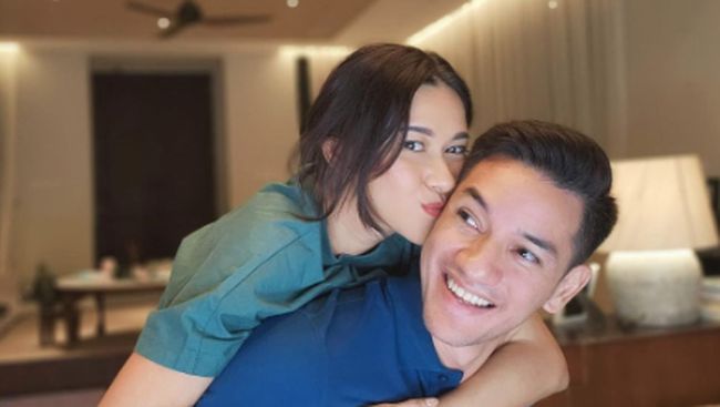 Kekesalan Nana Mirdad gegara Andrew White Suka Baju