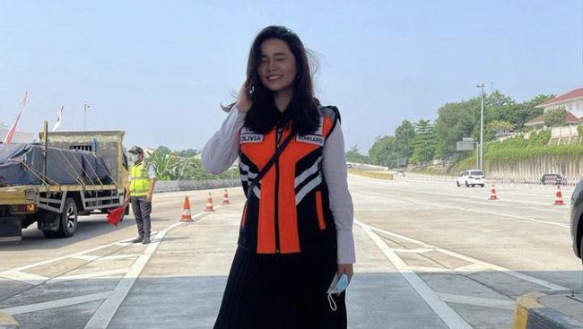 Dulu Bintang Iklan, 7 Potret Ci Oliv Istri Denny Sumargo Kini Jadi ...