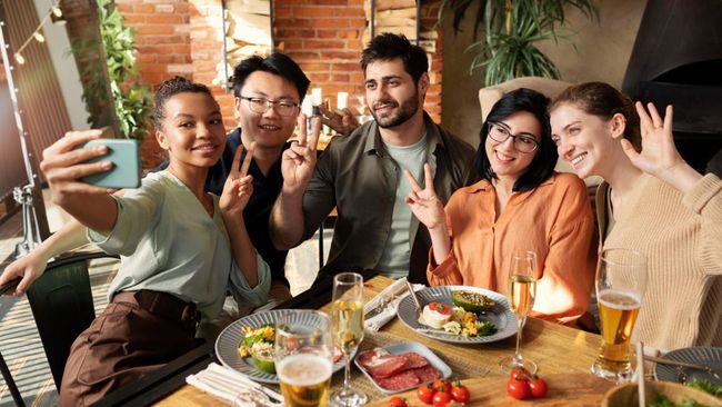 Cara Mengatasi Tekanan Musim Liburan ala Orang Denmark, Biar Nggak Stres!