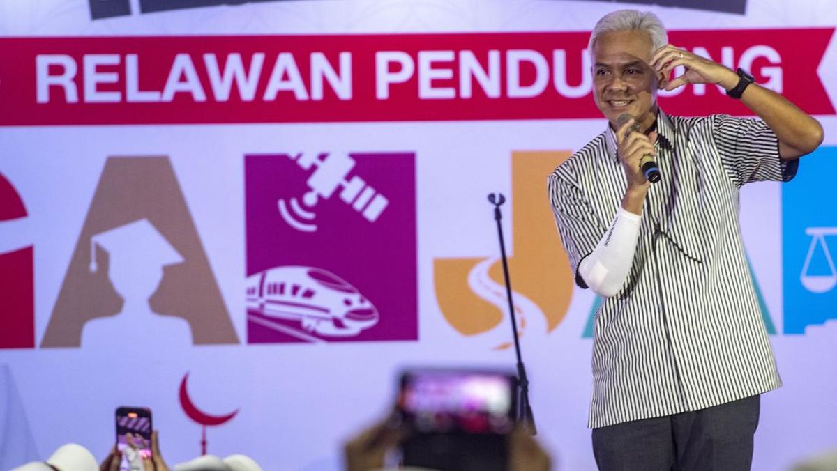 Ganjar Tegaskan Soal Baliho: Kalau Awur-awuran, Silakan Dicopot