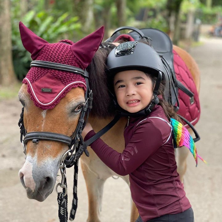 7 Potret Cantik Anak Pertama Nabila Syakieb, Bak Bangsawan Belajar ... 7 Potret Cantik Anak Pertama Nabila Syakieb, Bak Bangsawan Belajar ...