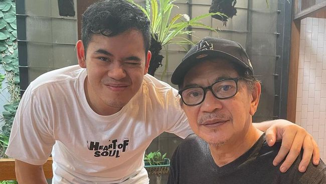 Ray Sahetapy Sudah Bisa Gerakkan Tangan