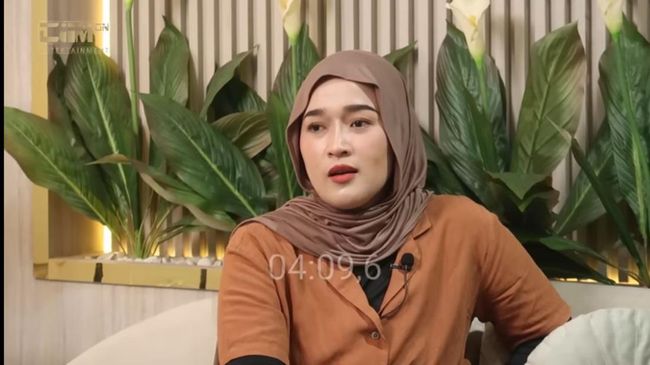 Naik Gunung, Ririe Fairus Masih Sakit Hati Suami Direbut Nissa Sabyan?