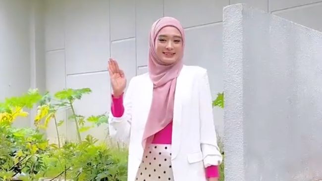Terpopuler: Pesan Menohok Inara Rusli untuk Netizen yang Hina Fisik ... Terpopuler: Pesan Menohok Inara Rusli untuk Netizen yang Hina Fisik ...