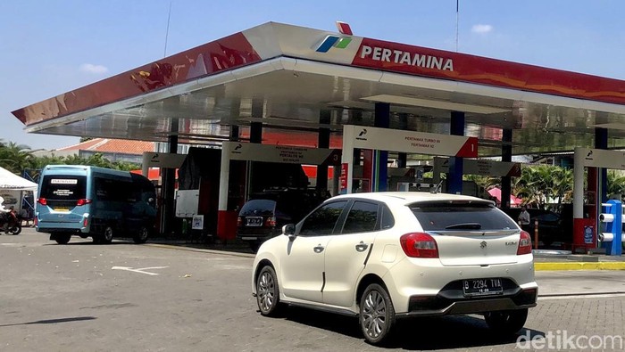 Resmi Naik, Ini Daftar Terbaru Harga BBM di Seluruh SPBU Indonesia
